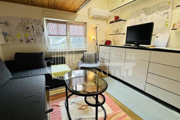 Dizajnerica interijera savjetuje kako urediti ulazni prostor. Ako imate ...